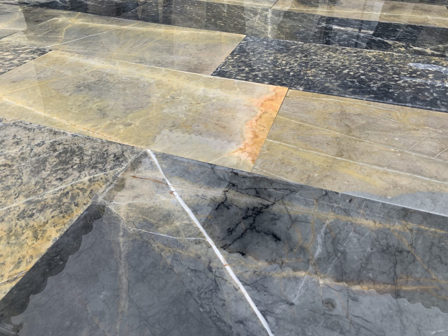 Carrelage En Pierre Naturelle, Travertin Et Parement Mural