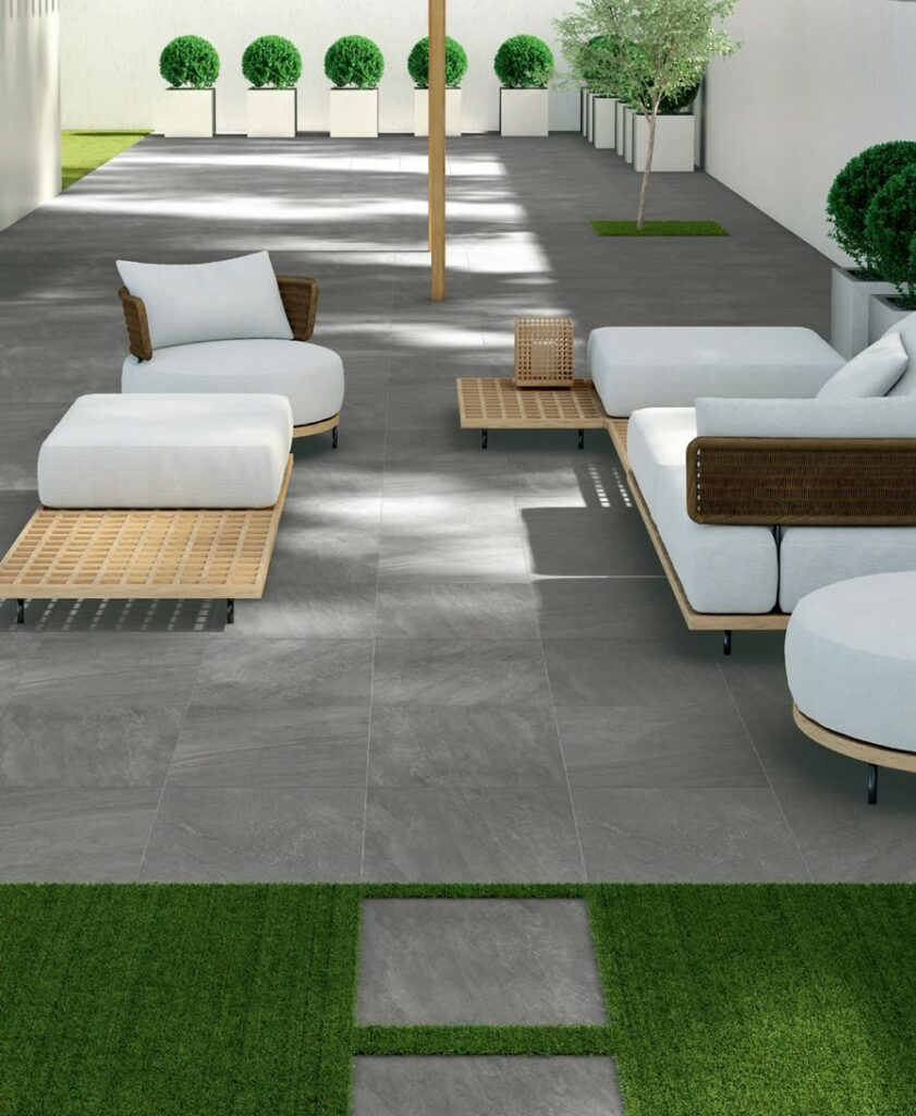 Dalle Terrasse Sur Plot BASALT 60x60